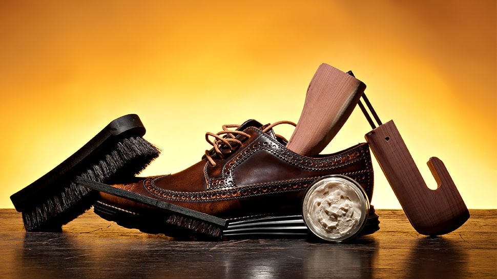 Shoe care products for leather, suede, nubuck or textile shoes